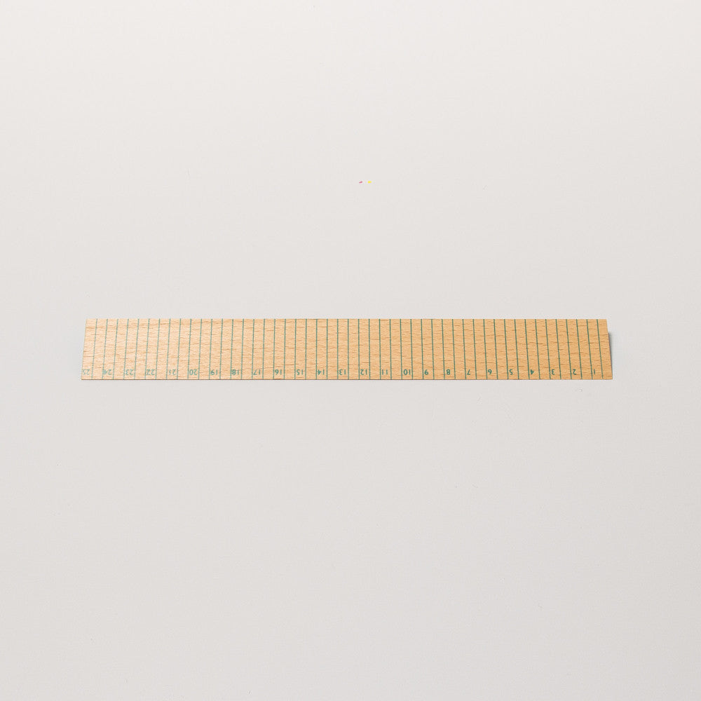 Lineal, Buchenholz in drei verschiedenen Längen von HAY | Papperlott!